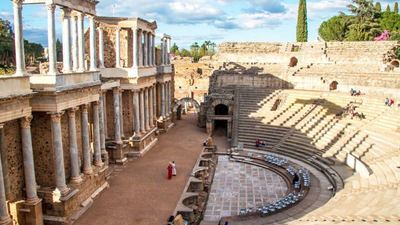 Top 10 Theaters in Spain: A Journey Through Its Cultural Treasures