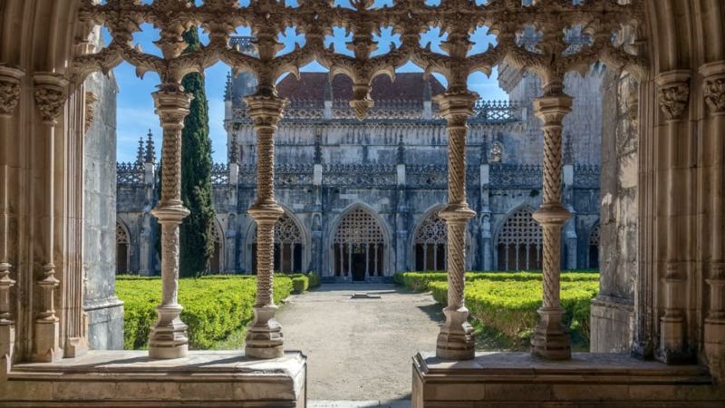 Batalha Monastery & Nazare Lighthouse Day Trip in Portugal - CaramelTrail